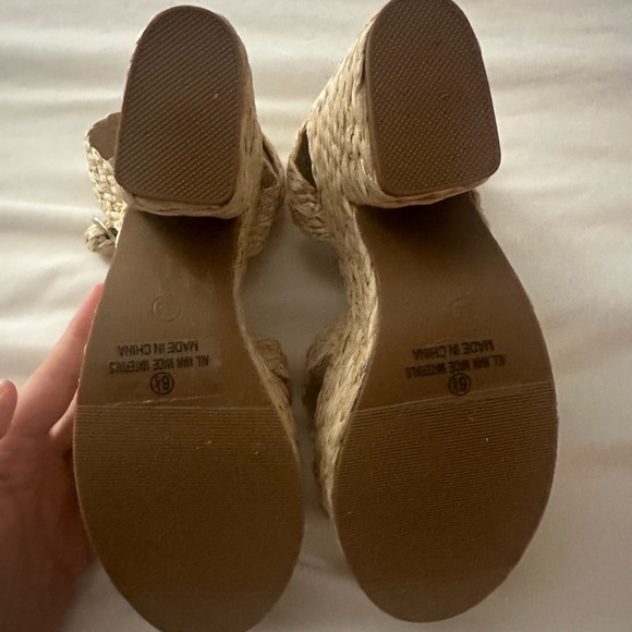 Liliana | Shoes | Brand New Liliana Straw Platform Wedge Size 65 | Poshmark